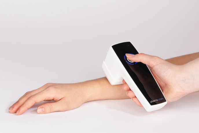 Hand-held device to revolutionise wound healing and acne treatment ...